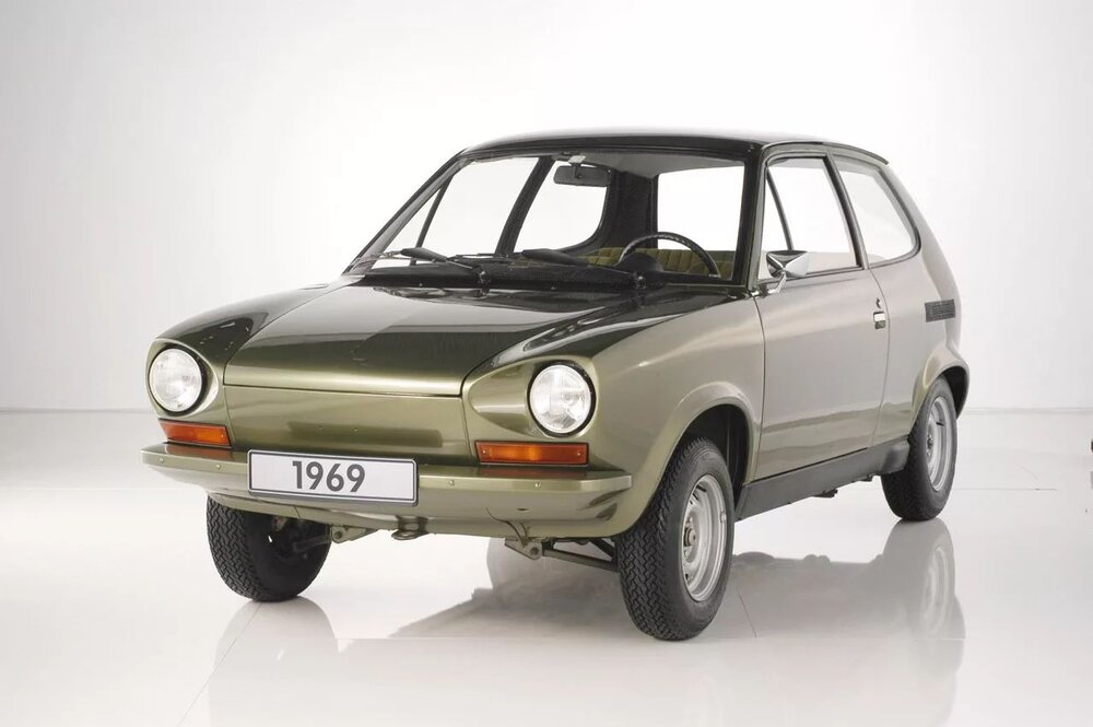 VW Golf. 50 Years of Success - German Design Council